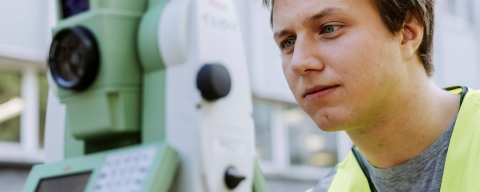 Chartered Surveyor Degree Apprenticeship (Quantity Surveying) | University of Portsmouth